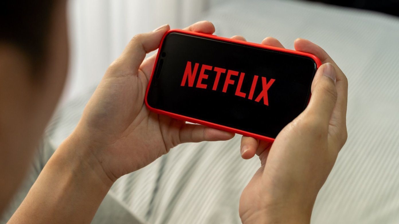 Survey: Netflix OOH charge risks churn | Advanced Television
